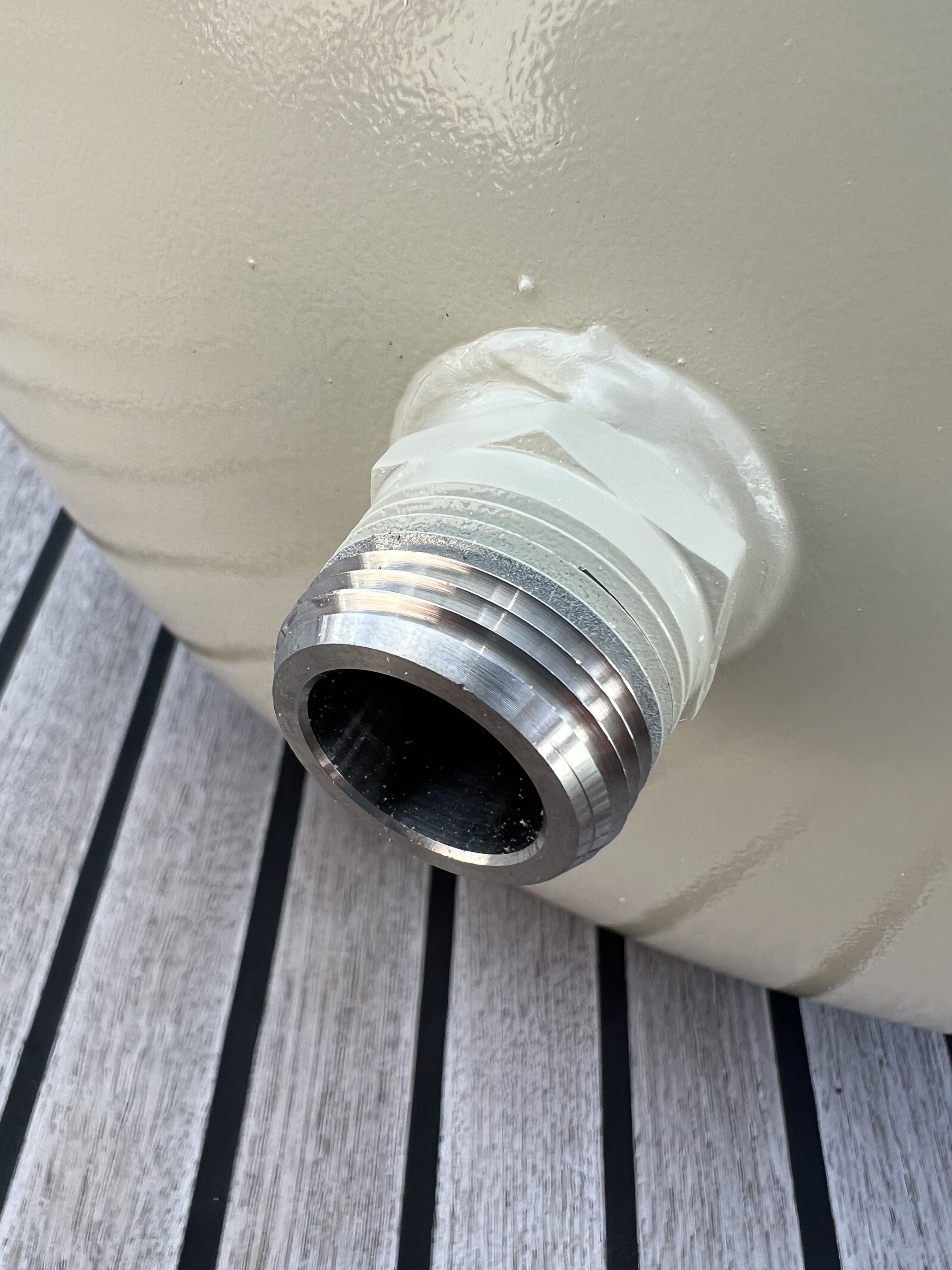 Installation of Groco Pressure Tank PST-2 – Yacht Hawk – Yachting and ...